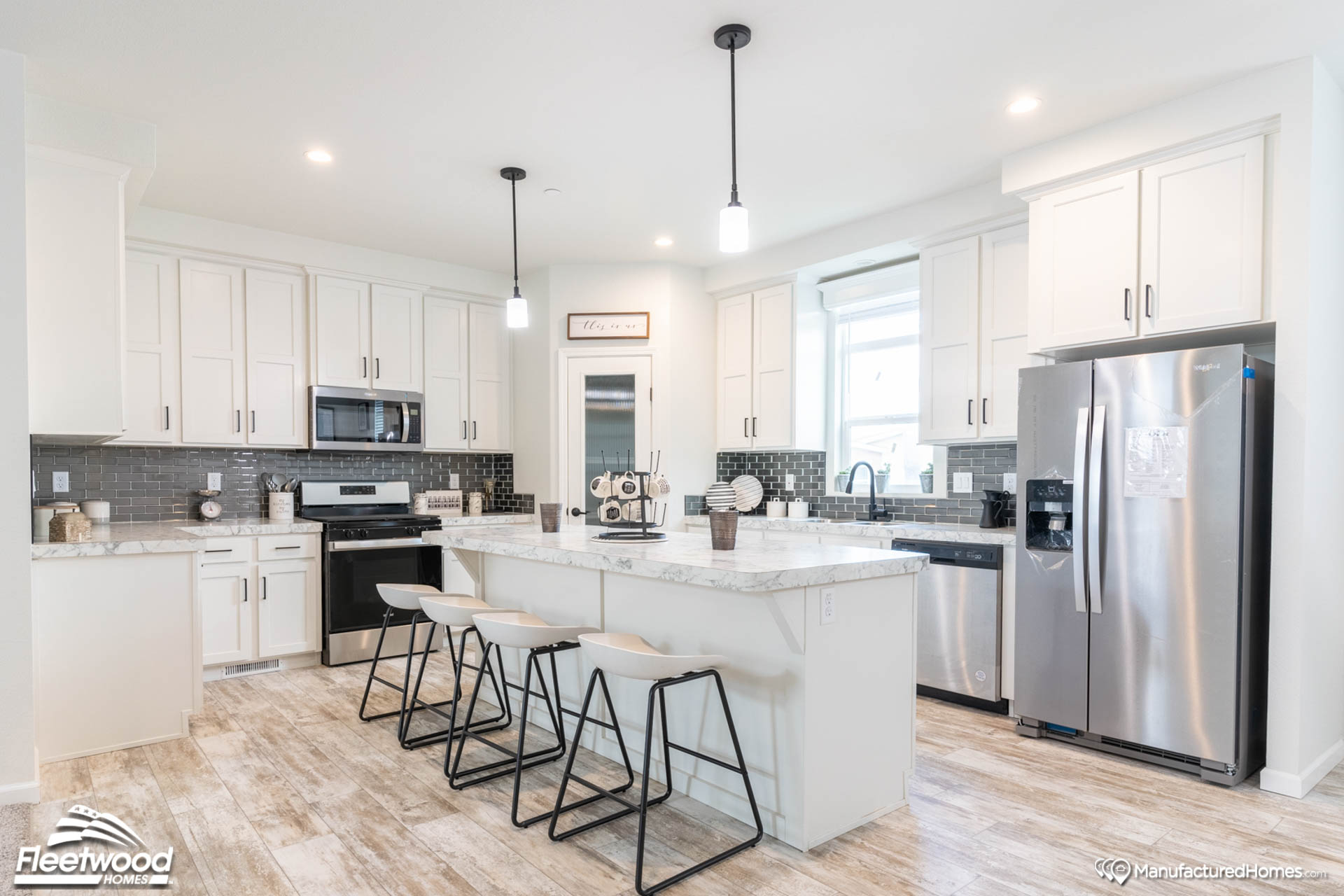 Coronado 30624J from Mobile Homes on Main